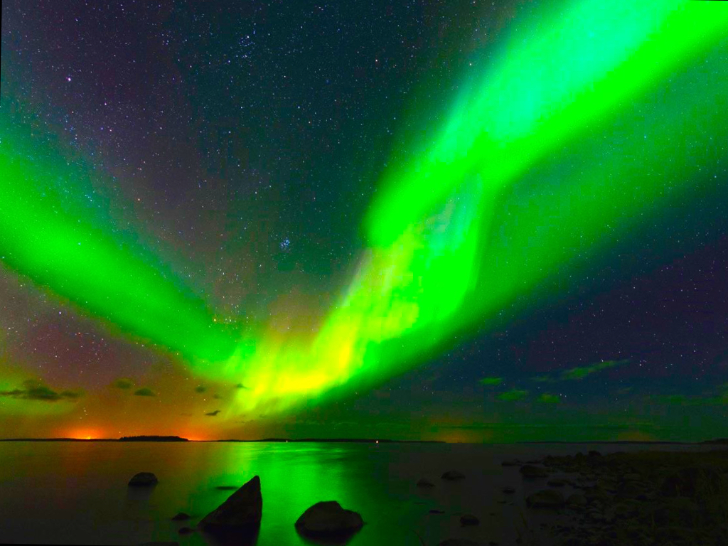 Live Your Dream: Discover The Northern Lights in a True Winter ...